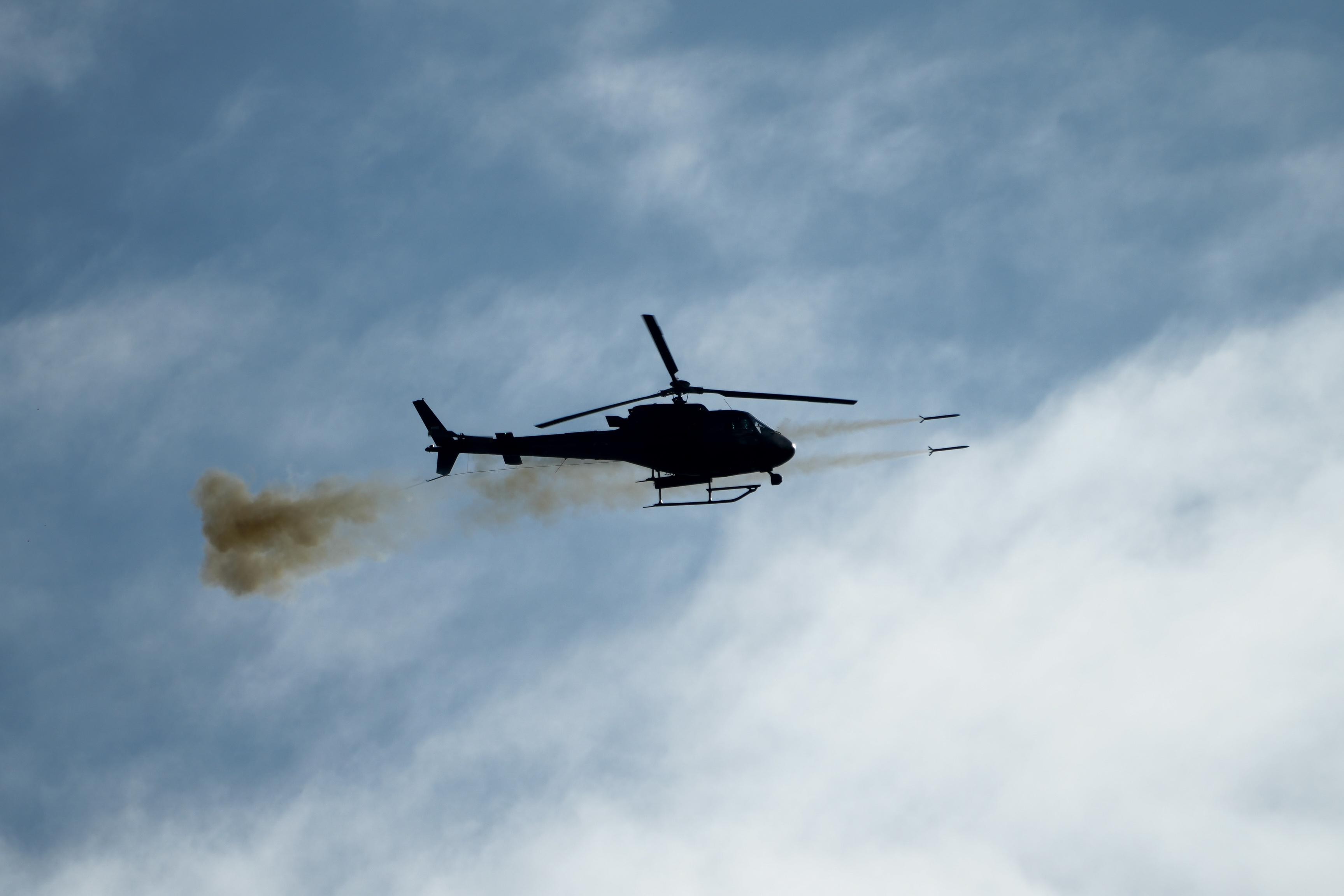 JAKTV - 8 Heli Penerbad Menyerang Sasaran di Cipatat